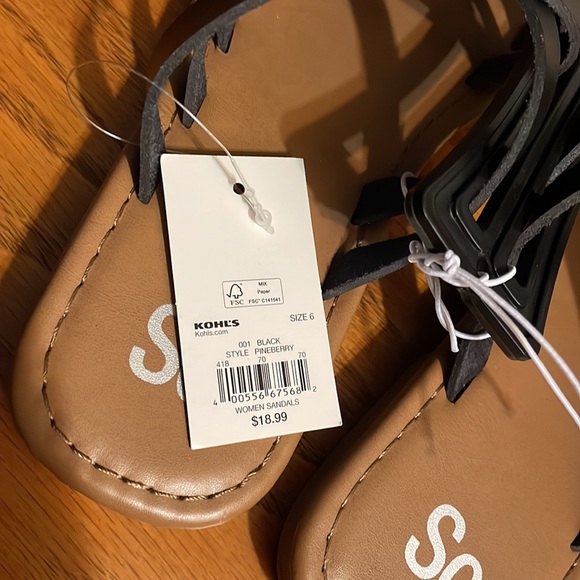 SO | Shoes | Nwt Size 6 Sandals | Poshmark